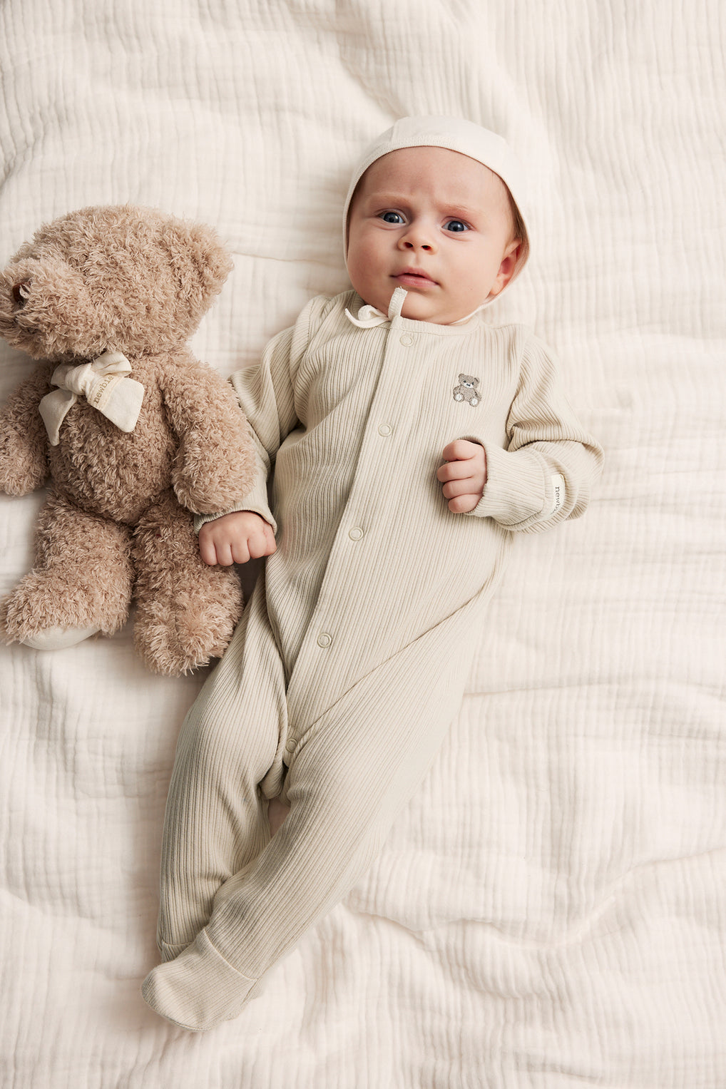Baby beige ribbed sleepsuit – Newbie